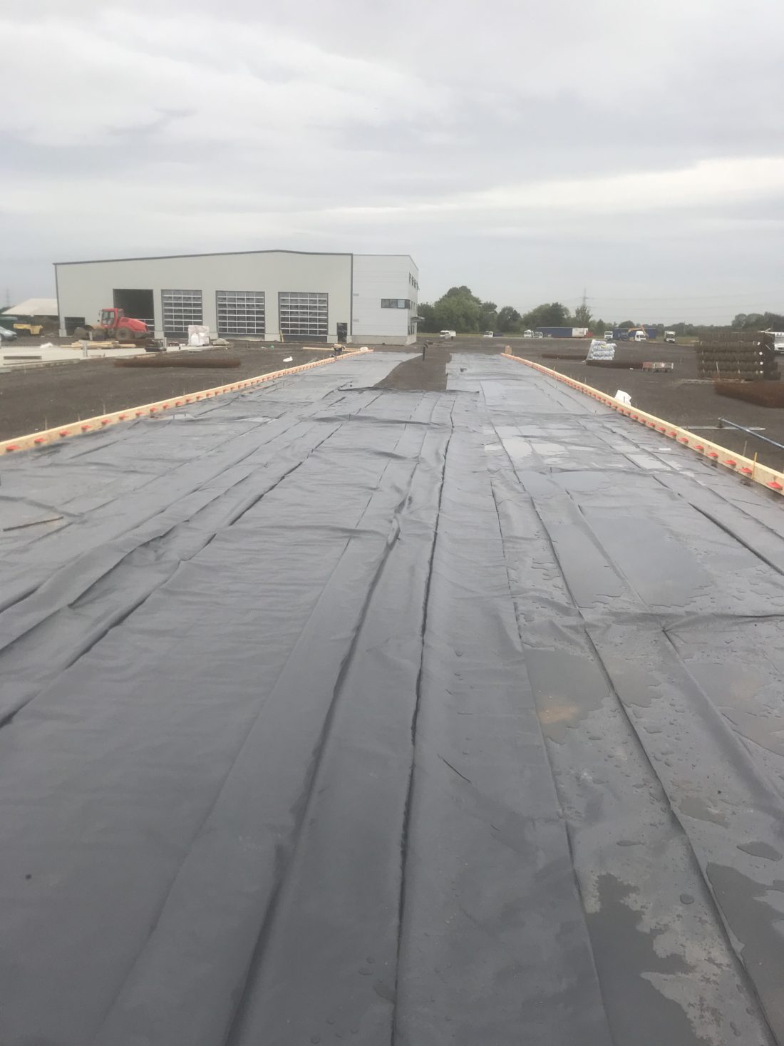 The dowels are installed along the shutter line prior to casting large ...