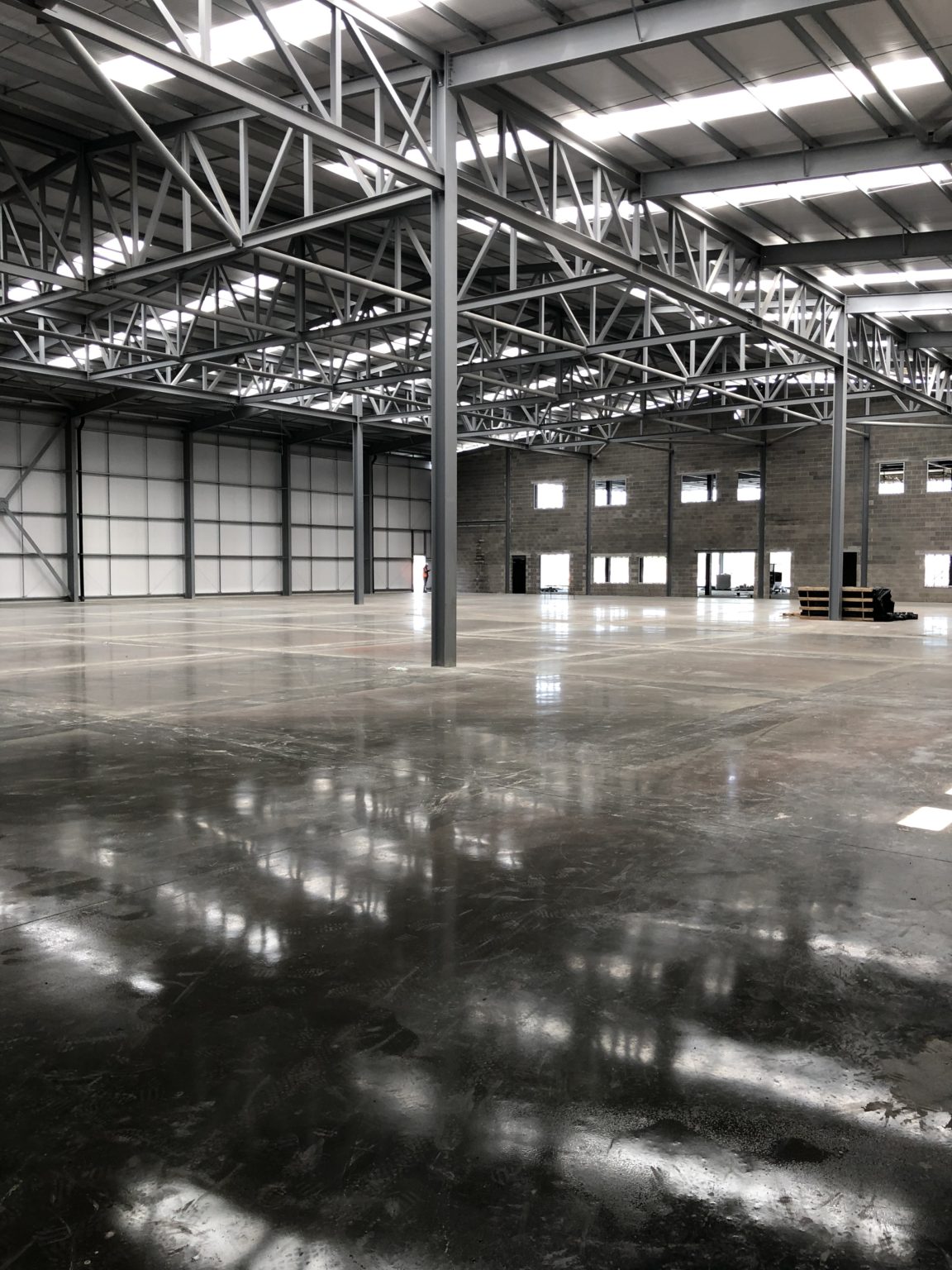 Level Best achieve high-tolerance FM1 surface regularity floor class ...